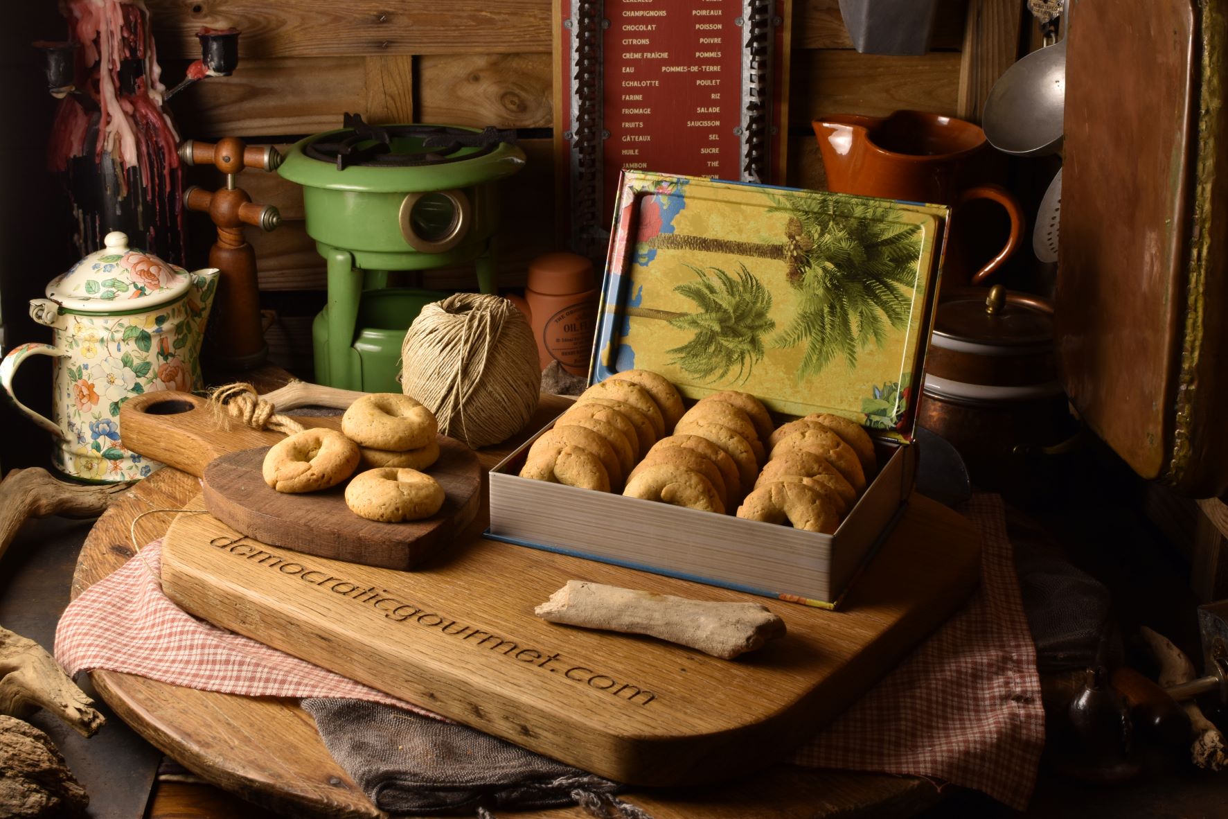 greek lenten biscuits (koulourakia) with olive oil, orange and cinnamon ...