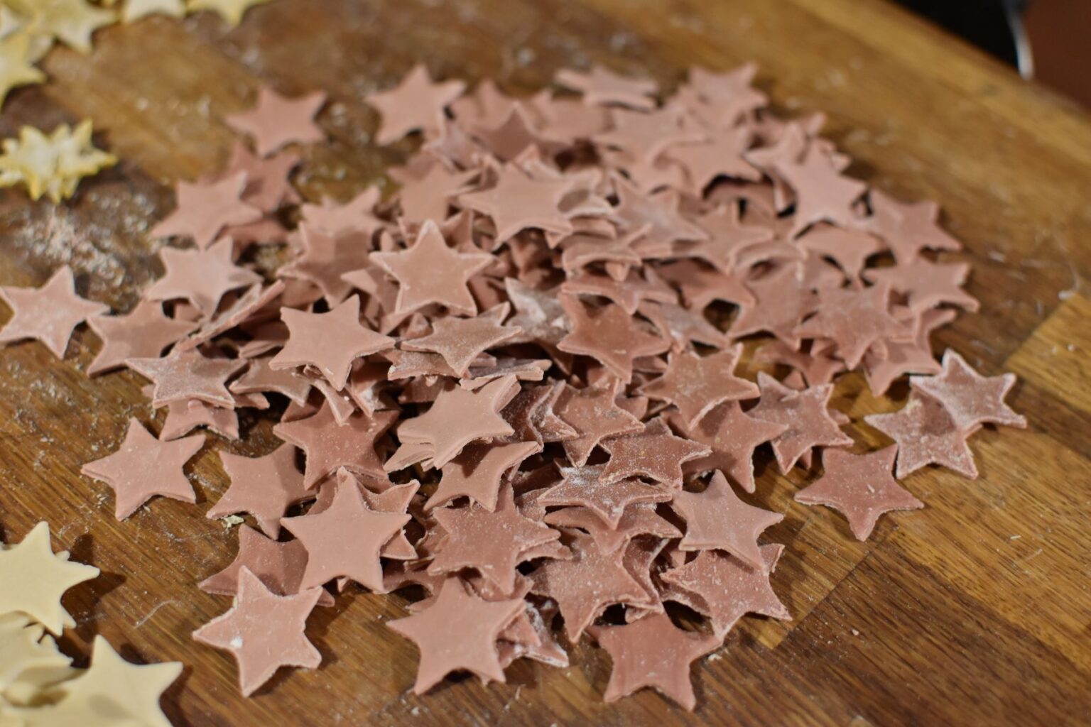 Christmas multi coloured fresh pasta stars - Democratic Gourmet